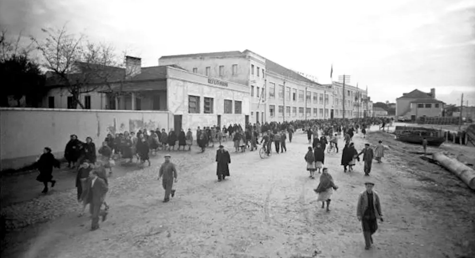History of the Mundet Cork Factory - Speak English
